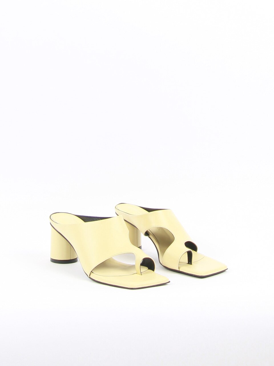 블랑수블랑 Diana Sandals Leather Lemon Yellow디아나샌들 레몬옐로우 (Diana Sandals) | 바바더
