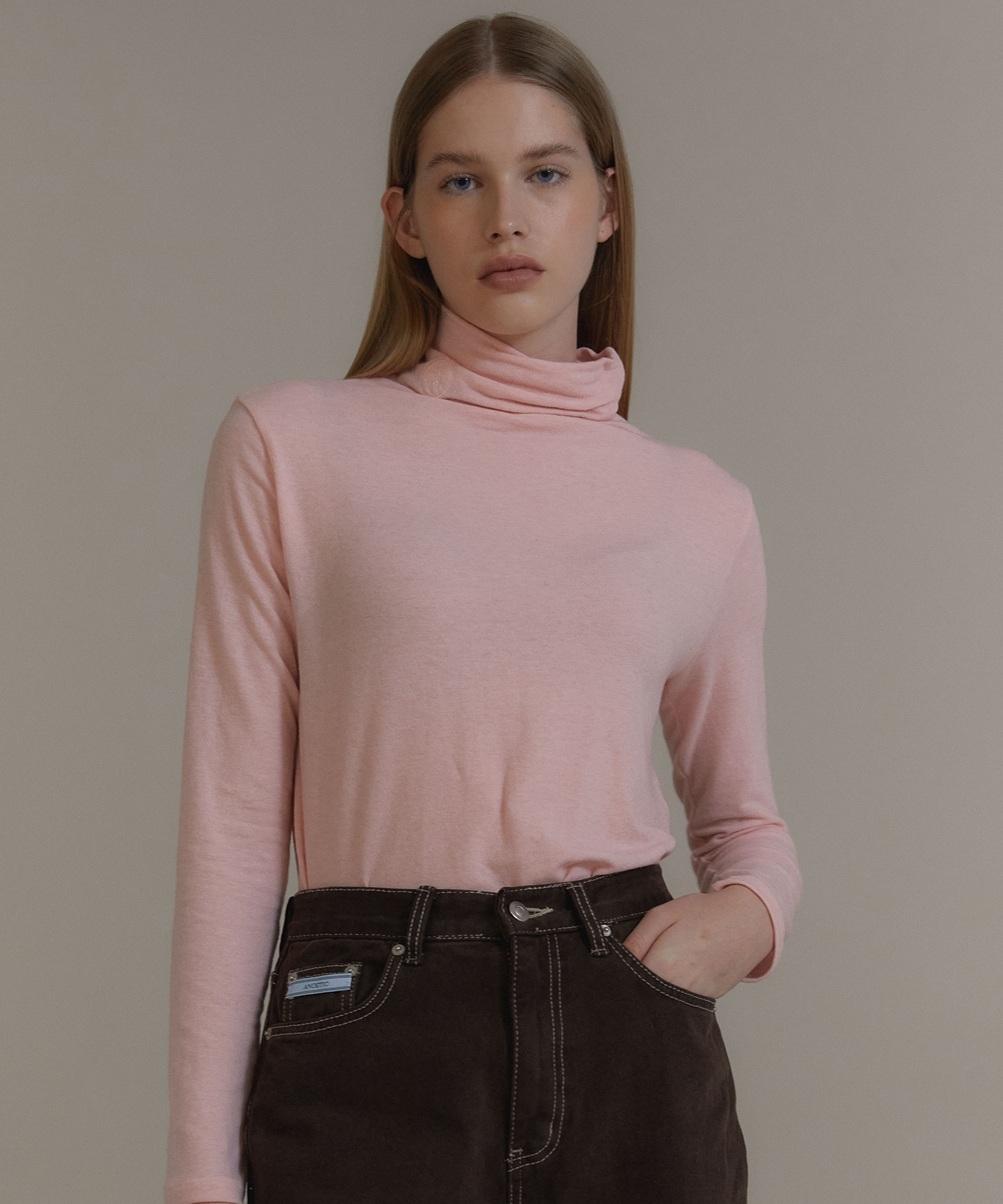 아노에틱 ANC CLASSIC TURTLENECK TOP_PINK. (ANC CLASSIC TURTLENECK TOP) | 바바더
